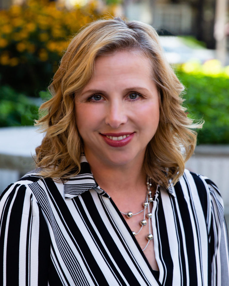 I Am Me: The Feminine Side of Lawyering - ChamberECT